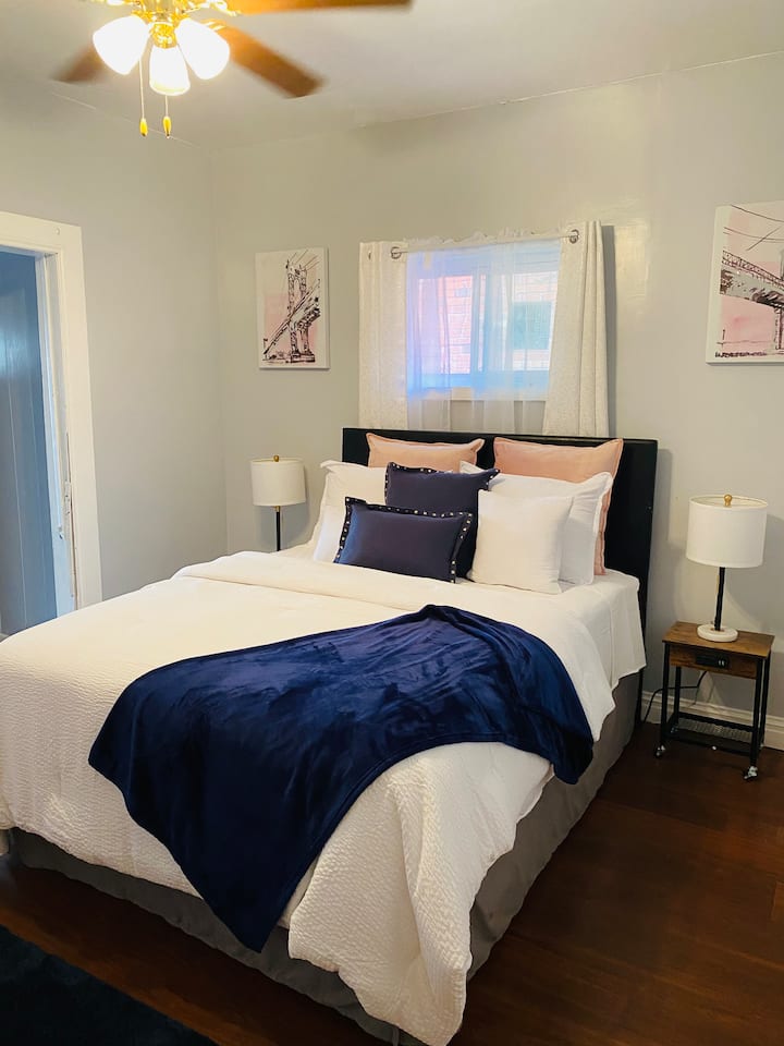 2br Entire Place! Private & Perfect For Long Stays - Brooklyn, NY