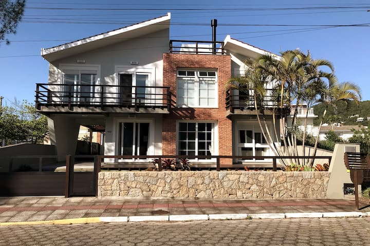 Casa à Beira-mar - Garopaba