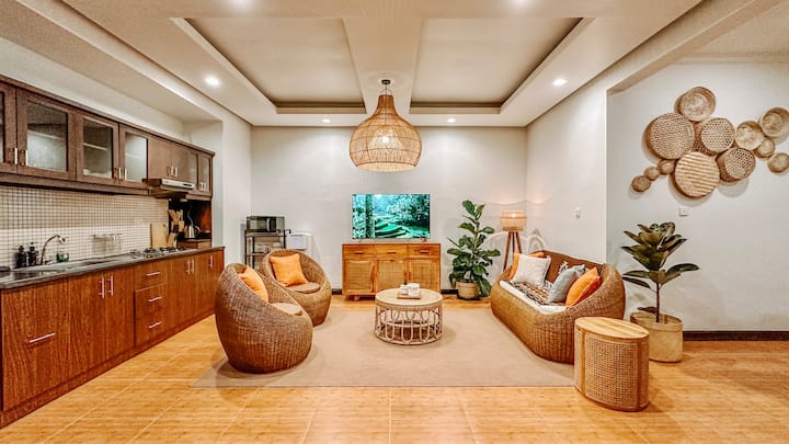 Spectacular Villa Sriwedari In Central Seminyak - Kuta