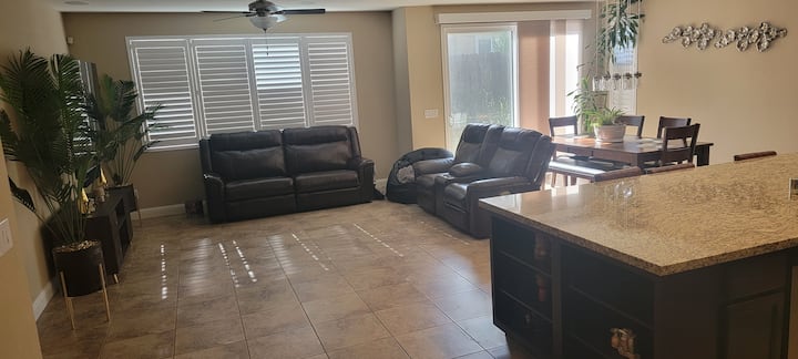 Vaca Villa - Vacaville, CA