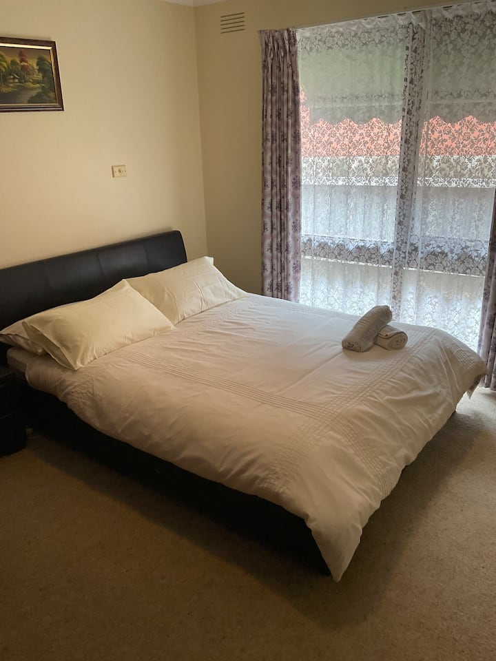 G West Manifold Heights 2 Bedder - Geelong