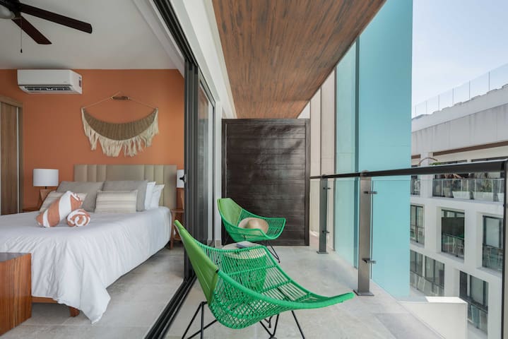 BEE MY GUEST Company Profile: Airbnb Reviews, Listings & Performance in ...