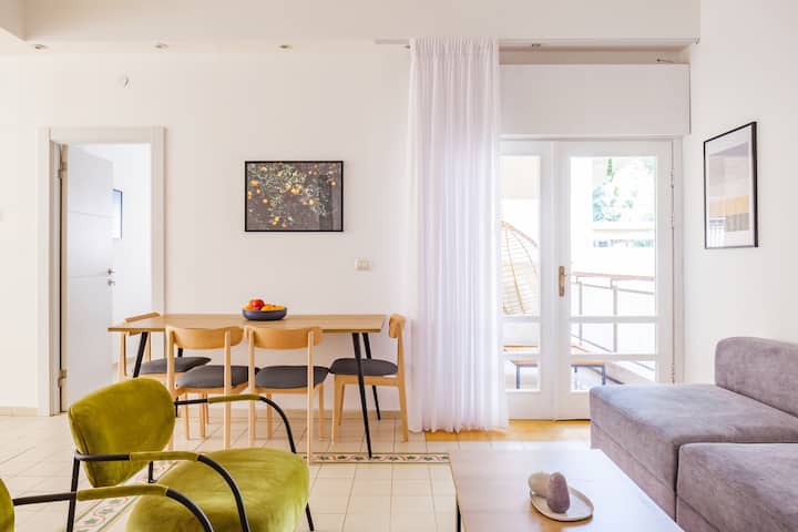 2br With Balcony In Bauhaus, Beachfront *Mapu 3* - Tel-Aviv