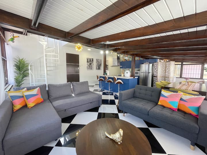 4 Bedroom, Adjoining Penthouse Apartments - San Juan