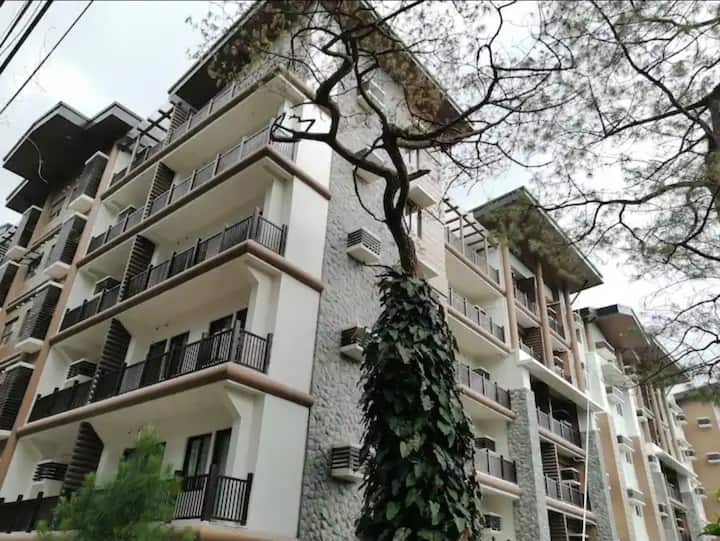 Spacious 1 Br W/ Stunning View - Baguio