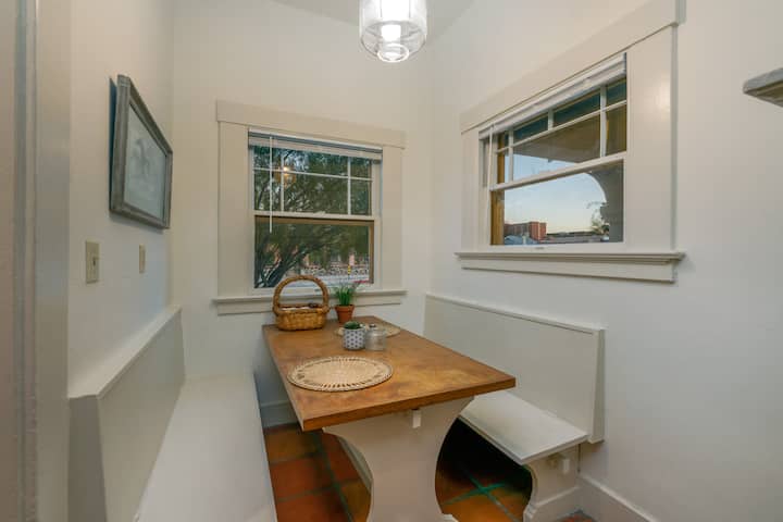 3 Blocks From U Of A | Near 4th Ave | 1 Br 1 Ba - Tucson, AZ