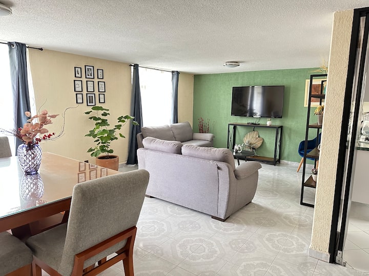 Hermosa Y Cómoda Casa Céntrica En Privada! - Toluca