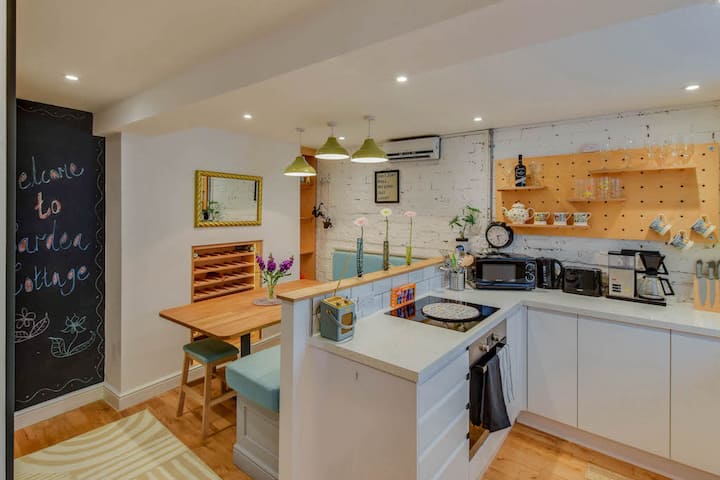 Cardea Cottage - Stylish & Charming - A Real Home! - Cirencester