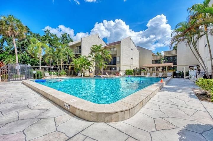 Siesta Key Oasis With King Bed - Siesta Key, FL