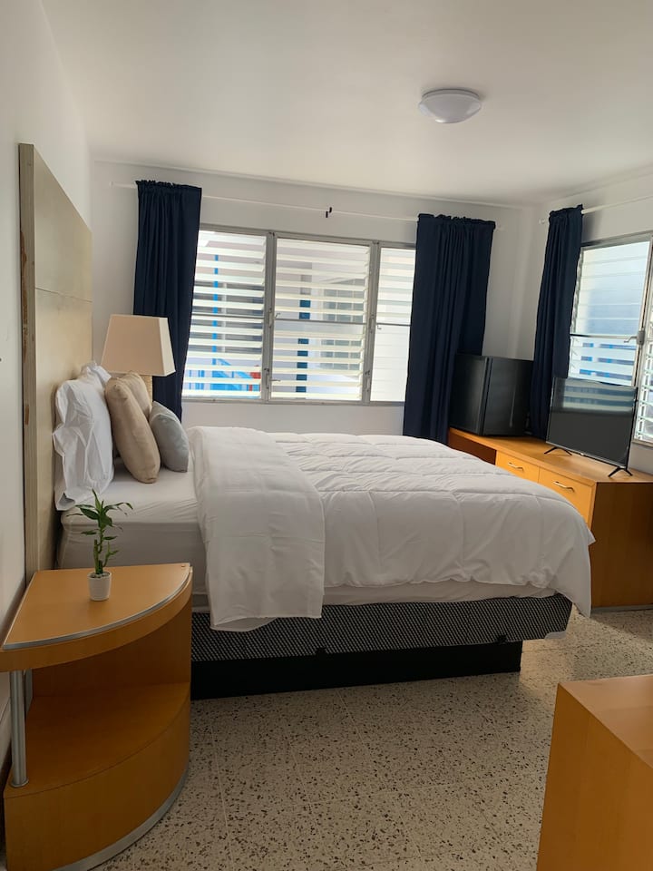 Isla Verde Inn Room #11 - San Juan