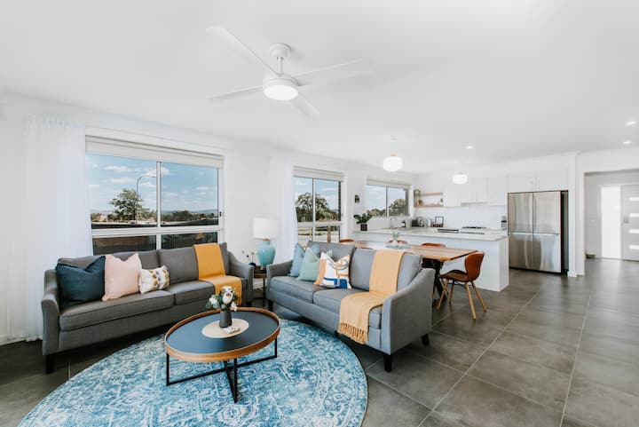 Helvetia: Modern Comfort Meets Country Convenience - Mudgee