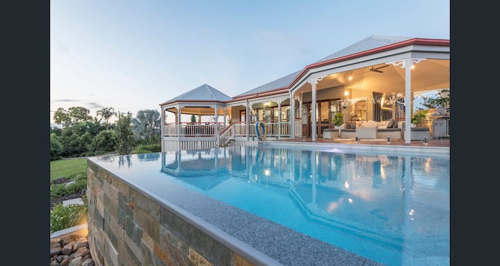Kuramar: Grand Homestead - Port Douglas