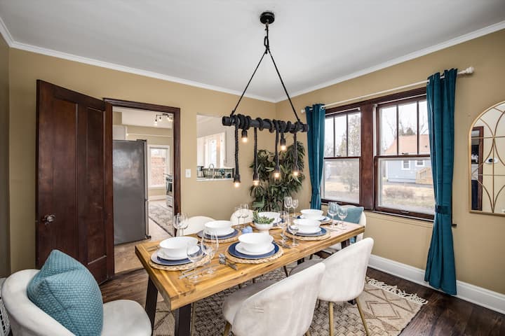 10 Mins To The Big House/ Sleeps Up To 10 Guests - Ann Arbor, MI