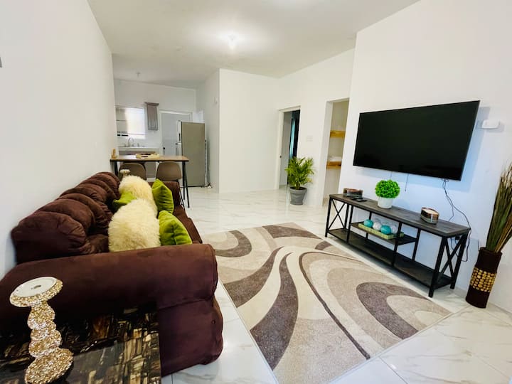 Michael Guesthouse Montego West Village - Montego Bay