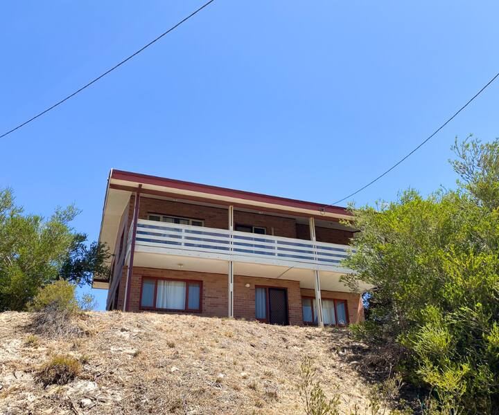 Double View - 5x2 With Incredible Views! - Lancelin