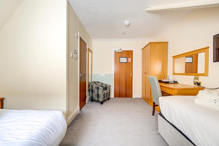 Classic Twin At The Morar Hotel - Mallaig