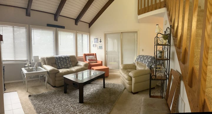 Quiet Lake & Golf Getaway - Bella Vista, AR