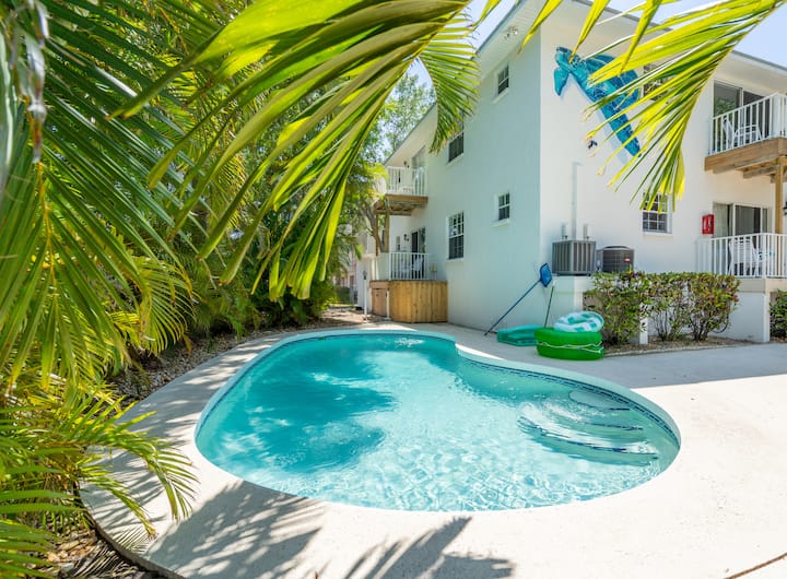 Beechwood Suites A - Siesta Key, FL