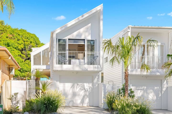 Noahs Beach House - At Flynns - Port Macquarie