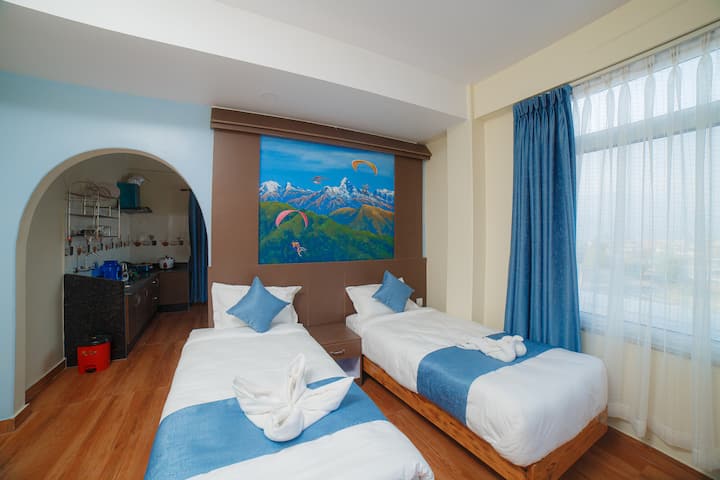 Lotus: Lake View Apartment - Pokhara