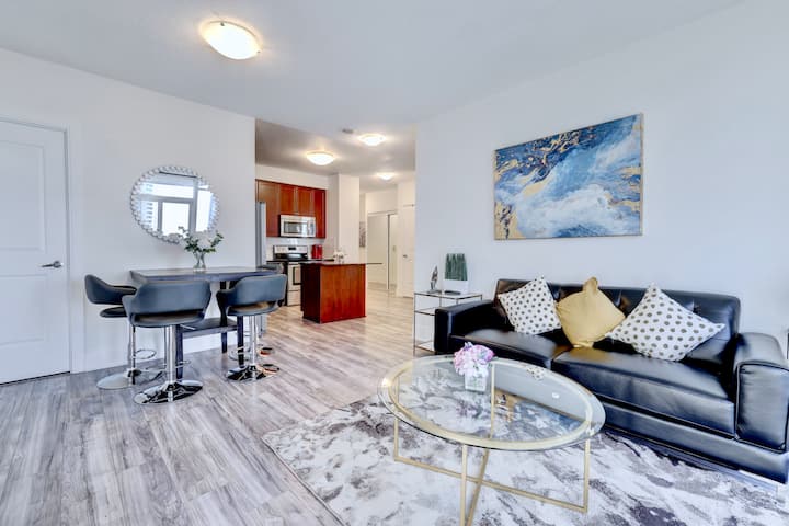 Contemporary 3 Bedroom Suite - Sq1 Mississauga - Mississauga
