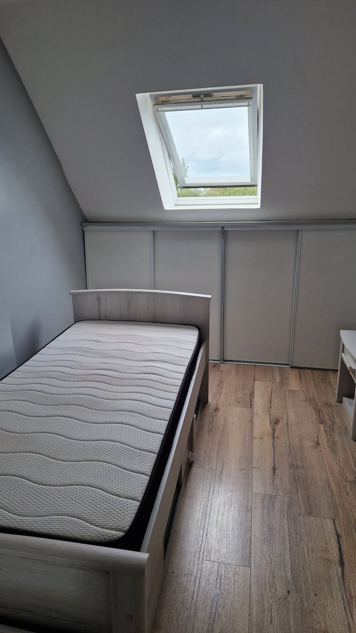 Location Chambre Meublé : 1 Couchage . - 聖馬洛