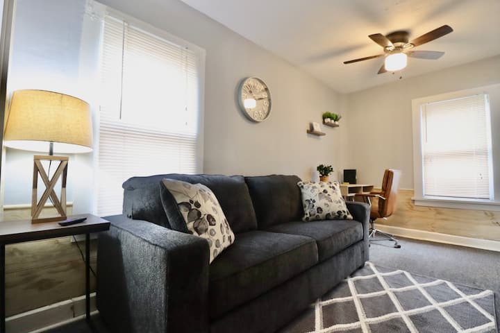 Downtown Willoughby Gem! - Mentor-on-the-Lake, OH