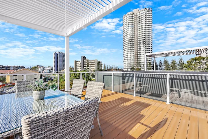 3br Stunning New Miami Beach Townhome + Rooftop - Bond University