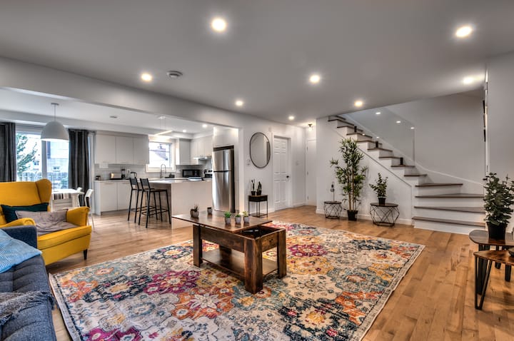 Lux. 4br House With Pool Near Dt - Montreal