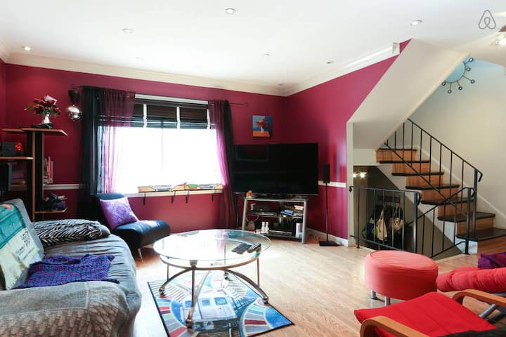 Lovely Mb Room In Quaint Spanish European Townhome - Fairfax, VA