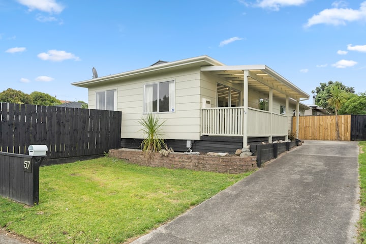 Waikanae Rest-beach Holiday Home - Paraparaumu