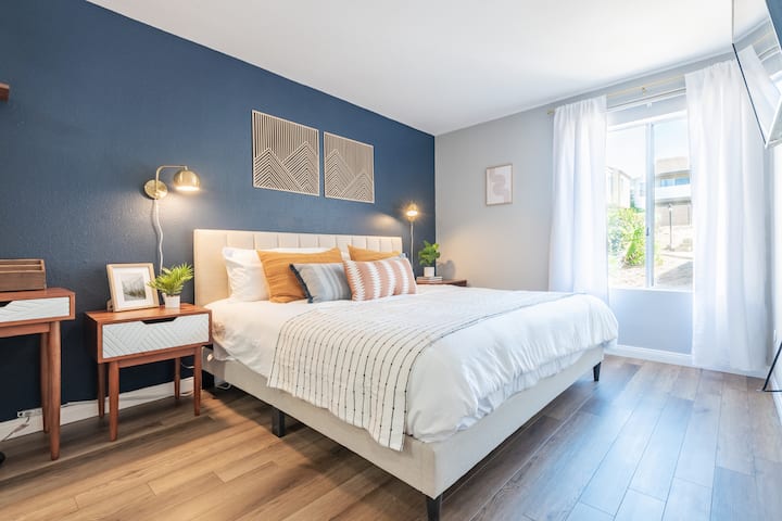 Adorable 2br Condo/king Bed, Close To Everything - San Diego, CA