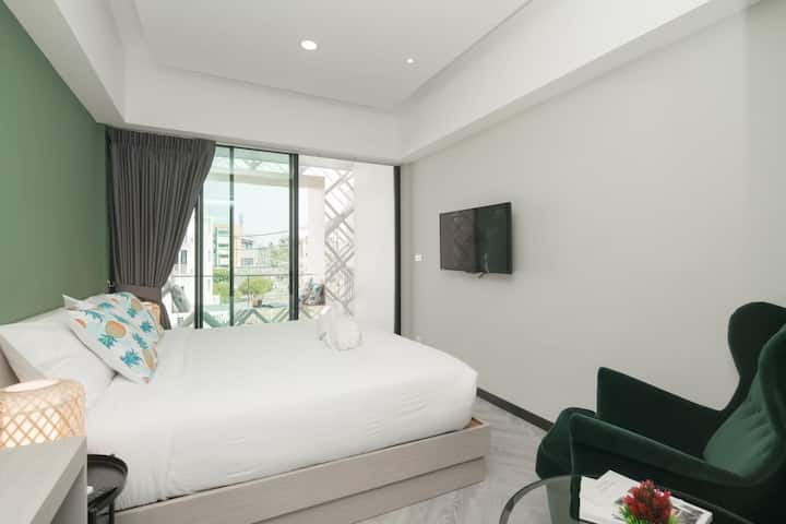 Pool Side Deluxe Room1 @ Yanud Phuket Residence - Phuket