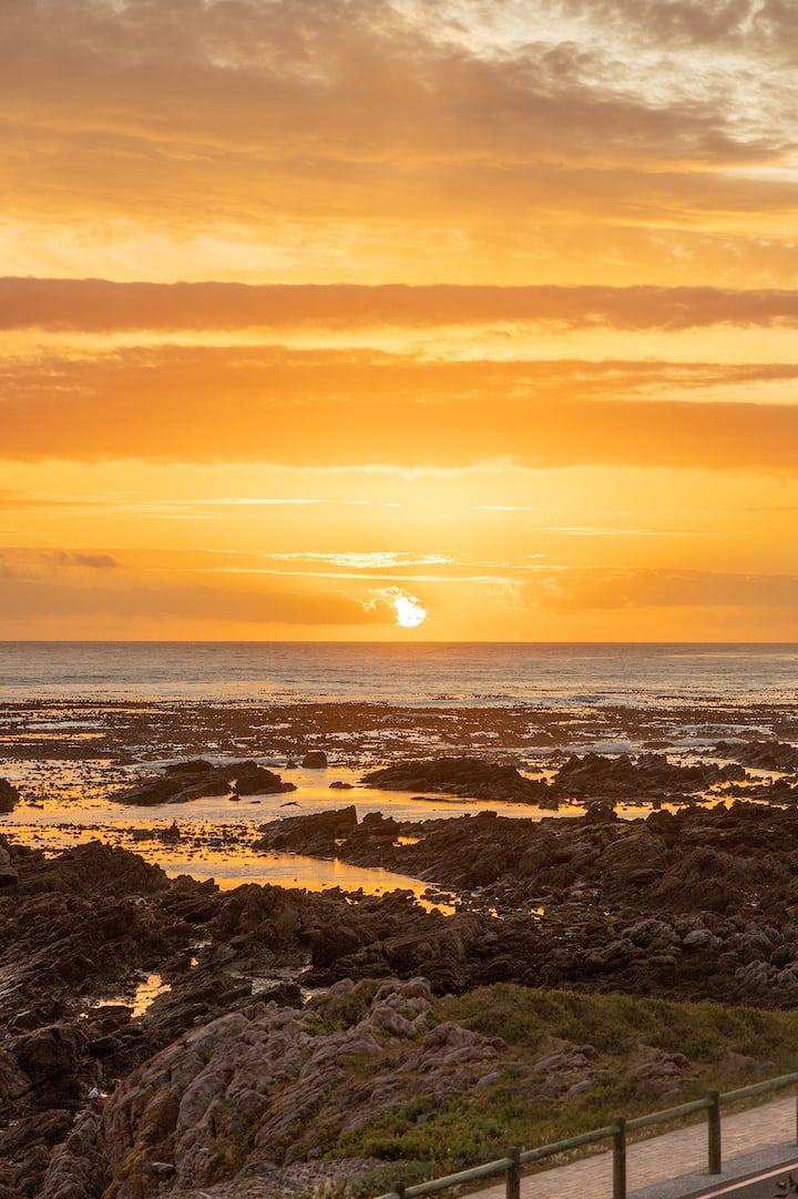 On The Rocks B | Onrus, Hermanus - Onrus