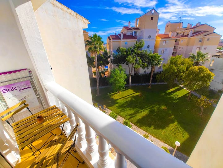 Sunny Cute Apartment 2 Balconies Pool 900 M Beach - トレビエハ
