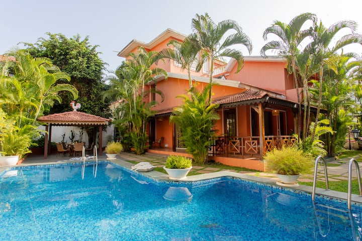 4bhk Villa With Private Pool, 5 Mins Walk To Beach - Goa