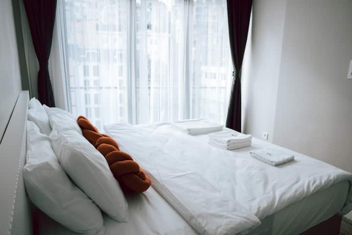 1br + Livingroom Flat In Cihangir - Istanbul