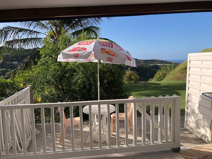 Entre Montagne Et Mer - Martinique