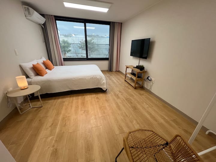 A Sweet Home#walk To The Beach In 5 Minutes - Jeju-si