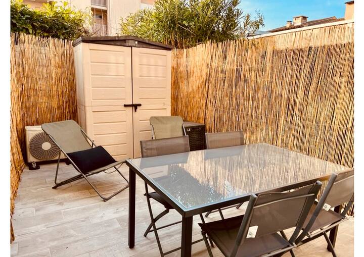 Logement Rénové En Résidence, Climatisé, Terrasse - Sanary-sur-Mer