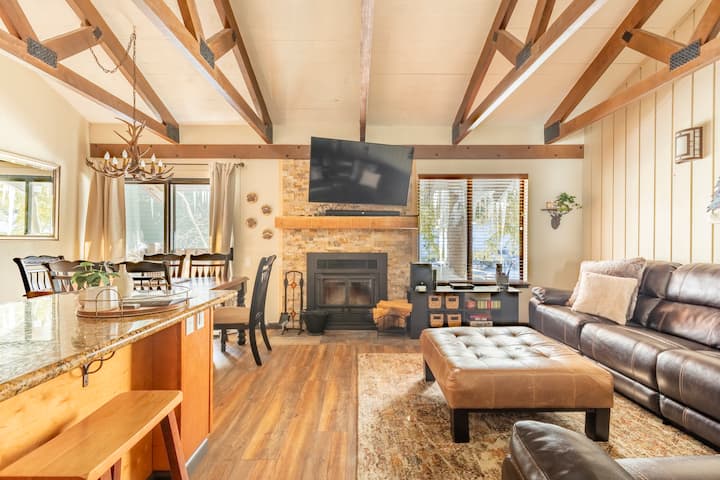 Whispering Pines Modern Mountain Escape - Mammoth Mountain, CA