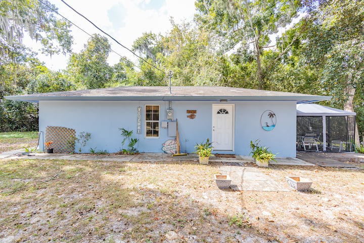 Charming 1br Lakefront Cottage - Inverness, FL