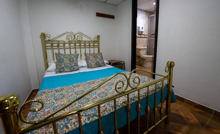 Hab/baño Privado Hotel Salento. Quíndio Hab 103 - Salento