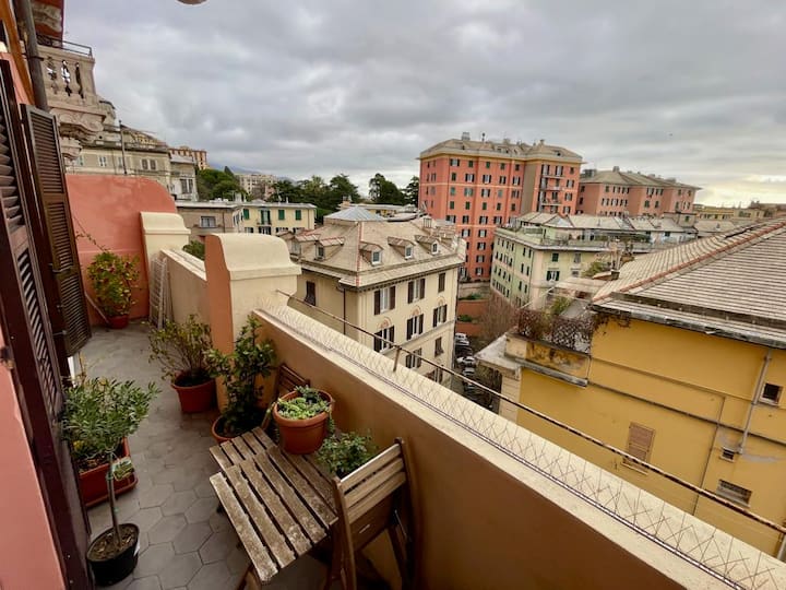 Ca’ Rossa Di Castelletto - Gênes