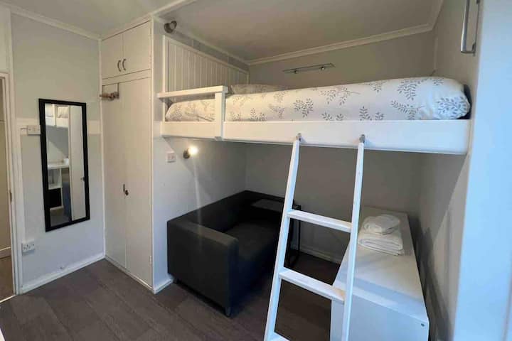 : : Vauxhall Central Room 202 : : - Londres