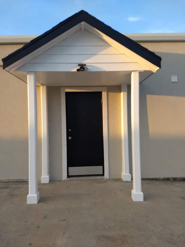 Luxurious Studio Apartment #102 - Willowbrook - Houston