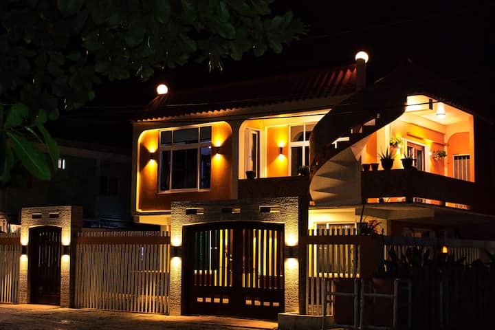 Escalante Suites (Unit 2) - Belize