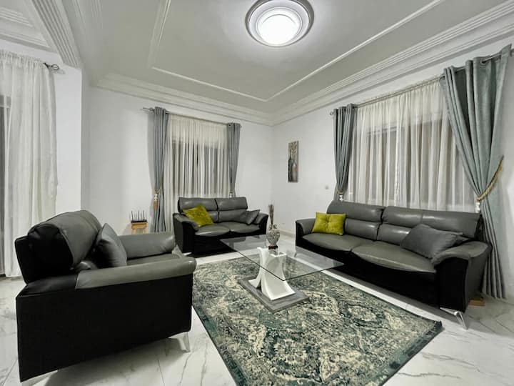 Modern Apartment Near Beach - Dakar