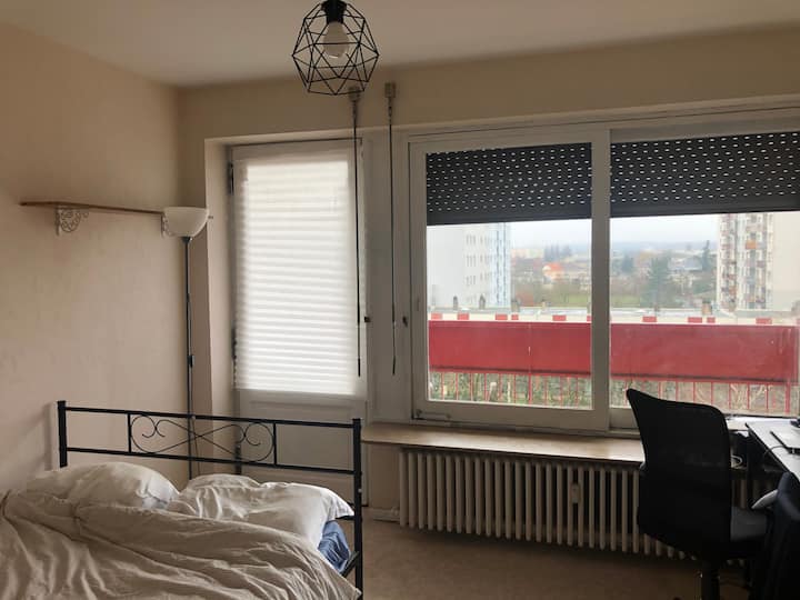 Chambre Double Avec Balcon Privé - Thionville