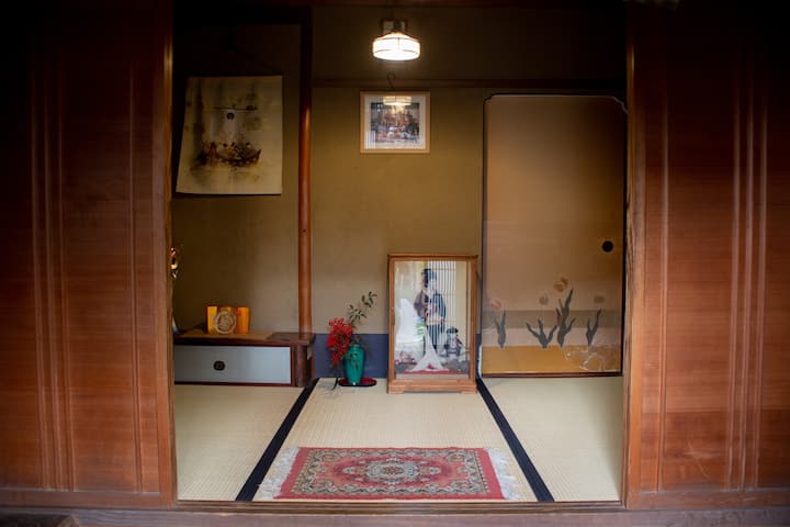 Apartment Within A Traditional Japanese House - Kyōto